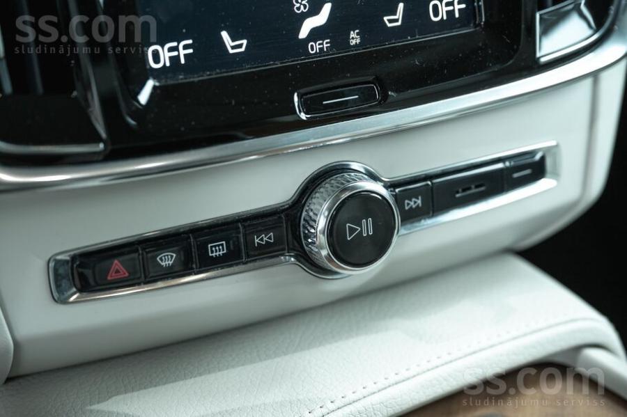 Zils Volvo V90 2020 Rīga, ar dzinēja tilpumu 2.00 L un nobraukumu 175 tūkst. km par 20900 €, foto 16 vietnē AUTOMOTO.COM.LV