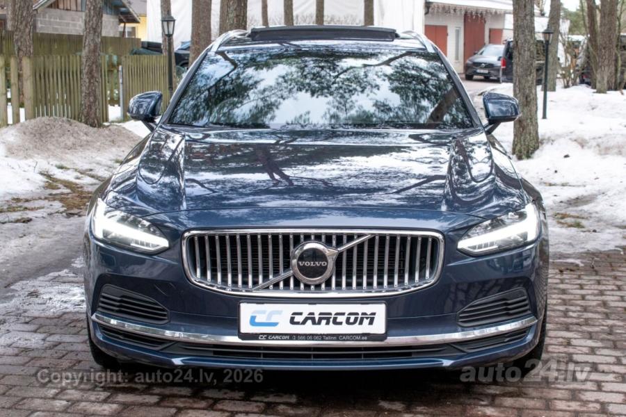 Blue Volvo V90 2021 in Tallinn, with an engine capacity of 2.00 L and mileage of 95 thousand km for 36990 €, photo 5 on AUTOMOTO.COM.LV