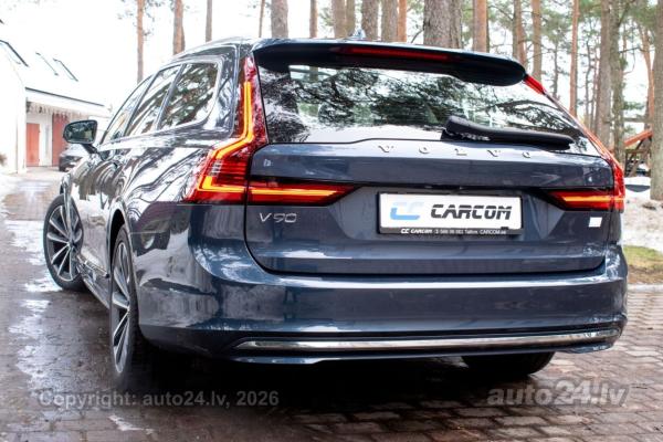 Blue Volvo V90 2021 in Tallinn, with an engine capacity of 2.00 L and mileage of 95 thousand km for 36990 €, photo 7 on AUTOMOTO.COM.LV