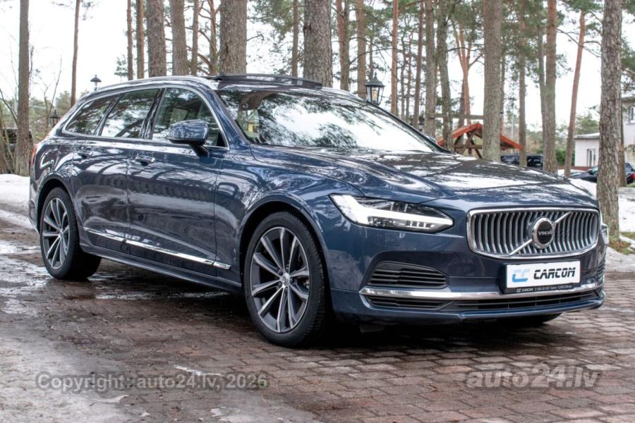 Blue Volvo V90 2021 in Tallinn, with an engine capacity of 2.00 L and mileage of 95 thousand km for 36990 €, photo 8 on AUTOMOTO.COM.LV