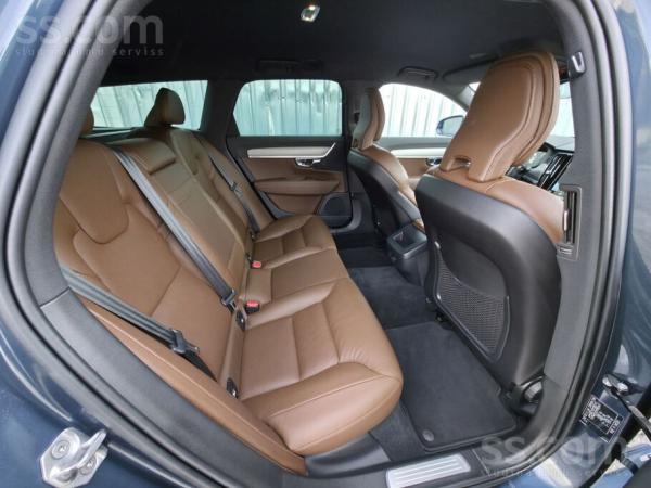 Zils Volvo V90 2021 Tallina, ar dzinēja tilpumu 2.00 L un nobraukumu 155 tūkst. km par 23850 €, foto 9 vietnē AUTOMOTO.COM.LV