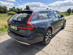Blue Volvo V90 2021 in Jelgava, with an engine capacity of 2.00 L and mileage of 172 thousand km for 24900 €, photo 6 on AUTOMOTO.COM.LV