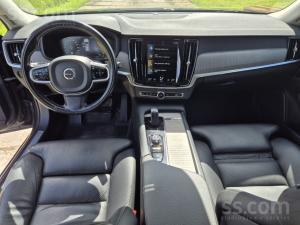 Blue Volvo V90 2021 in Jelgava, with an engine capacity of 2.00 L and mileage of 172 thousand km for 24900 €, photo 12 on AUTOMOTO.COM.LV