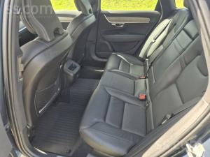 Blue Volvo V90 2021 in Jelgava, with an engine capacity of 2.00 L and mileage of 172 thousand km for 24900 €, photo 16 on AUTOMOTO.COM.LV