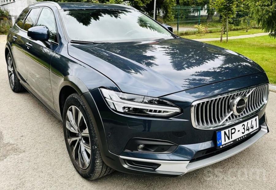 Zils Volvo V90 2021 Rīga, ar dzinēja tilpumu 2.00 L un nobraukumu 62 tūkst. km par 31900 €, foto 5 vietnē AUTOMOTO.COM.LV