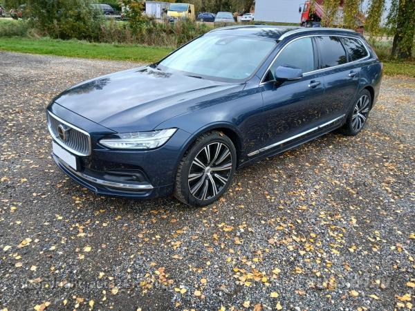 Zils Volvo V90 2021 Tartu, ar dzinēja tilpumu 2.00 L un nobraukumu 190 tūkst. km par 21900 €, foto 1 vietnē AUTOMOTO.COM.LV