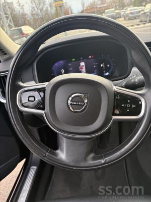 Blue Volvo V90 2021 in Riga, with an engine capacity of 2.00 L and mileage of 163 thousand km for 25500 €, photo 12 on AUTOMOTO.COM.LV
