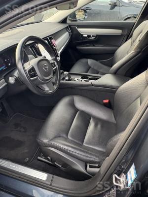 Blue Volvo V90 2021 in Riga, with an engine capacity of 2.00 L and mileage of 163 thousand km for 25500 €, photo 14 on AUTOMOTO.COM.LV