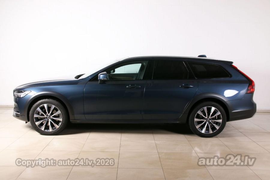 Zils Volvo V90 2022 Pērnava, ar dzinēja tilpumu 2.00 L un nobraukumu 29 tūkst. km par 49990 €, foto 4 vietnē AUTOMOTO.COM.LV