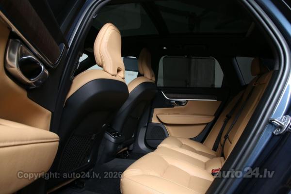 Zils Volvo V90 2022 Pērnava, ar dzinēja tilpumu 2.00 L un nobraukumu 29 tūkst. km par 49990 €, foto 10 vietnē AUTOMOTO.COM.LV