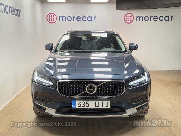 Blue Volvo V90 2022 in Tallinn, with an engine capacity of 2.00 L and mileage of 88 thousand km for 34900 €, photo 2 on AUTOMOTO.COM.LV