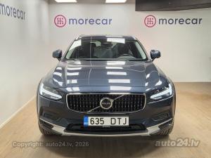 Blue Volvo V90 2022 in Tallinn, with an engine capacity of 2.00 L and mileage of 88 thousand km for 34900 €, photo 3 on AUTOMOTO.COM.LV