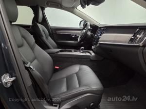 Blue Volvo V90 2022 in Tallinn, with an engine capacity of 2.00 L and mileage of 88 thousand km for 34900 €, photo 17 on AUTOMOTO.COM.LV