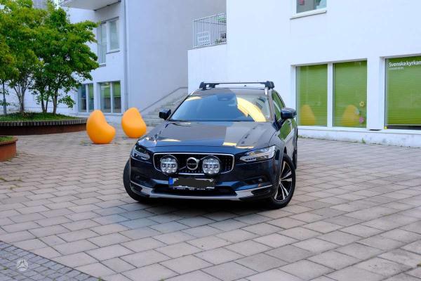 Zils Volvo V90 2022 Šauļi, ar dzinēja tilpumu 2.00 L un nobraukumu 287 tūkst. km par 17300 €, foto 3 vietnē AUTOMOTO.COM.LV