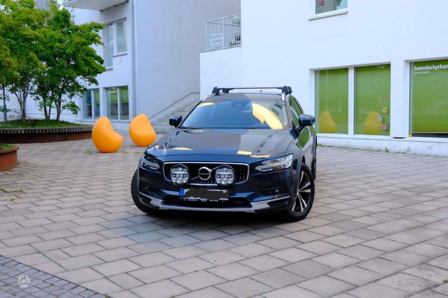 Zils Volvo V90 2022 Šauļi, ar dzinēja tilpumu 2.00 L un nobraukumu 287 tūkst. km par 17300 €, foto 4 vietnē AUTOMOTO.COM.LV
