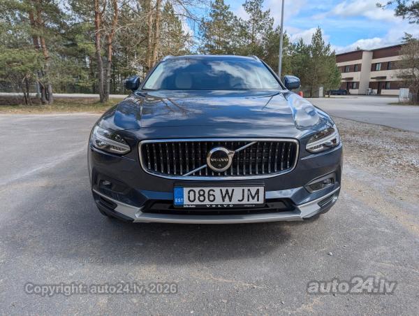 Zils Volvo V90 2023 Tallina, ar dzinēja tilpumu 2.00 L un nobraukumu 42 tūkst. km par 51990 €, foto 2 vietnē AUTOMOTO.COM.LV
