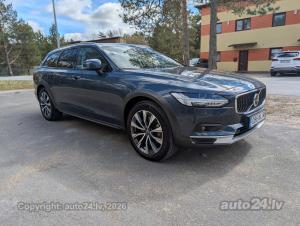 Zils Volvo V90 2023 Tallina, ar dzinēja tilpumu 2.00 L un nobraukumu 42 tūkst. km par 51990 €, foto 4 vietnē AUTOMOTO.COM.LV