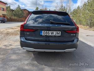 Zils Volvo V90 2023 Tallina, ar dzinēja tilpumu 2.00 L un nobraukumu 42 tūkst. km par 51990 €, foto 7 vietnē AUTOMOTO.COM.LV