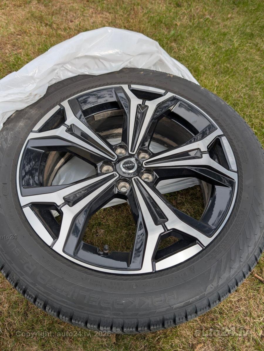 Zils Volvo V90 2023 Tallina, ar dzinēja tilpumu 2.00 L un nobraukumu 42 tūkst. km par 51990 €, foto 17 vietnē AUTOMOTO.COM.LV