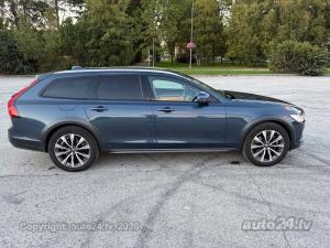 Zils Volvo V90 2023 Tallina, ar dzinēja tilpumu 2.00 L un nobraukumu 43 tūkst. km par 42900 €, foto 4 vietnē AUTOMOTO.COM.LV