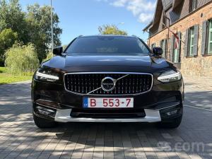 Brown Volvo V90 2017 in Rezekne, with an engine capacity of 2.00 L and mileage of 162 thousand km for 21990 €, photo 1 on AUTOMOTO.COM.LV