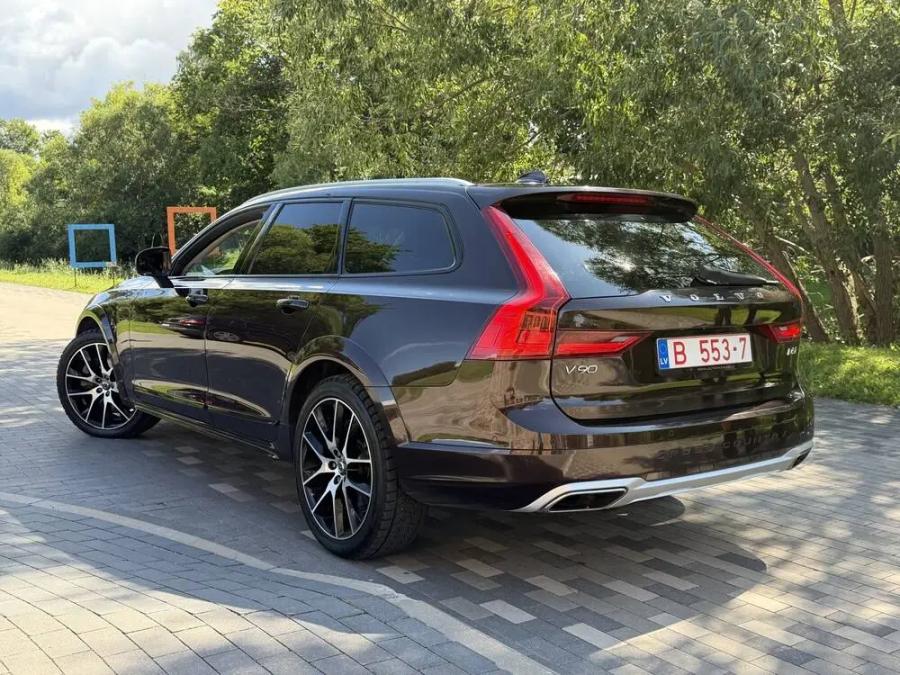 Brūns Volvo V90 2017 Rēzekne, ar dzinēja tilpumu 2.00 L un nobraukumu 162 tūkst. km par 21990 €, foto 5 vietnē AUTOMOTO.COM.LV