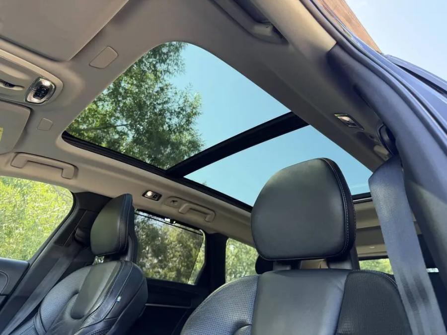 Brūns Volvo V90 2017 Rēzekne, ar dzinēja tilpumu 2.00 L un nobraukumu 162 tūkst. km par 21990 €, foto 13 vietnē AUTOMOTO.COM.LV