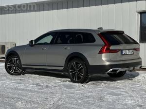 Brūns Volvo V90 2019 Rīga, ar dzinēja tilpumu 2.00 L un nobraukumu 203 tūkst. km par 22100 €, foto 4 vietnē AUTOMOTO.COM.LV
