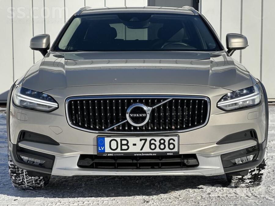 Brūns Volvo V90 2019 Rīga, ar dzinēja tilpumu 2.00 L un nobraukumu 203 tūkst. km par 22100 €, foto 12 vietnē AUTOMOTO.COM.LV