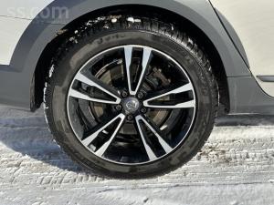 Brūns Volvo V90 2019 Rīga, ar dzinēja tilpumu 2.00 L un nobraukumu 203 tūkst. km par 22100 €, foto 34 vietnē AUTOMOTO.COM.LV