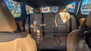 Brown Volvo V90 2017 in Riga, with an engine capacity of 2.00 L and mileage of 190 thousand km for 16200 €, photo 5 on AUTOMOTO.COM.LV