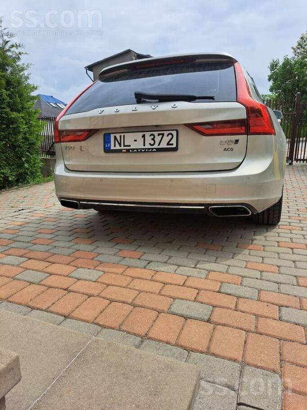 Brūns Volvo V90 2017 Rīga, ar dzinēja tilpumu 2.00 L un nobraukumu 251 tūkst. km par 19500 €, foto 1 vietnē AUTOMOTO.COM.LV