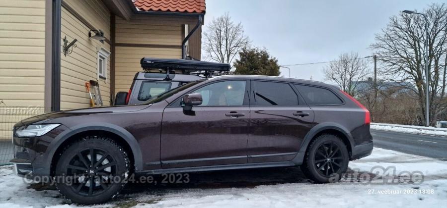Brūns Volvo V90 2017 Kuresāre, ar dzinēja tilpumu 2.00 L un nobraukumu 180 tūkst. km par 22500 €, foto 14 vietnē AUTOMOTO.COM.LV