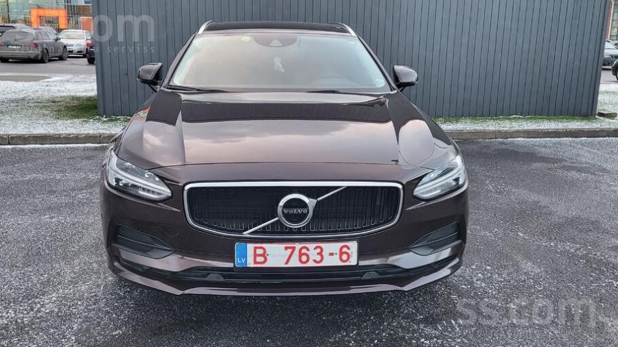 Brown Volvo V90 2017 in Riga, with an engine capacity of 2.00 L and mileage of 245 thousand km for 14500 €, photo 2 on AUTOMOTO.COM.LV