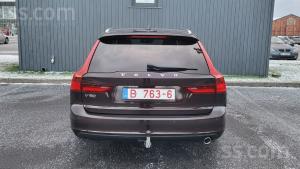 Brown Volvo V90 2017 in Riga, with an engine capacity of 2.00 L and mileage of 245 thousand km for 14500 €, photo 17 on AUTOMOTO.COM.LV