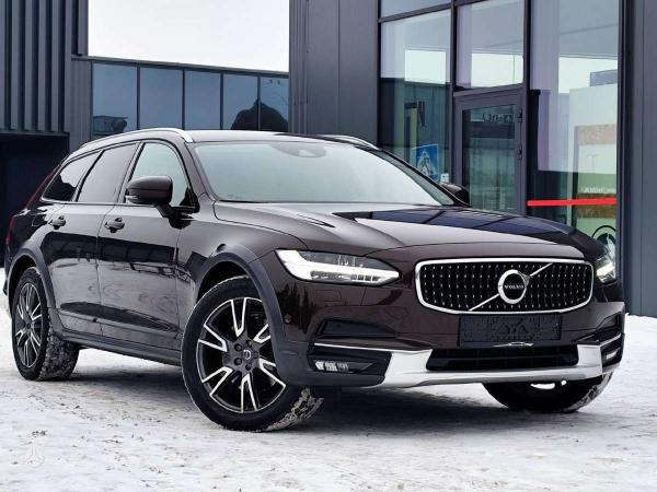 Brūns Volvo V90 2017 Šauļi, ar dzinēja tilpumu 2.00 L un nobraukumu 0 tūkst. km par 17300 €, foto 1 vietnē AUTOMOTO.COM.LV