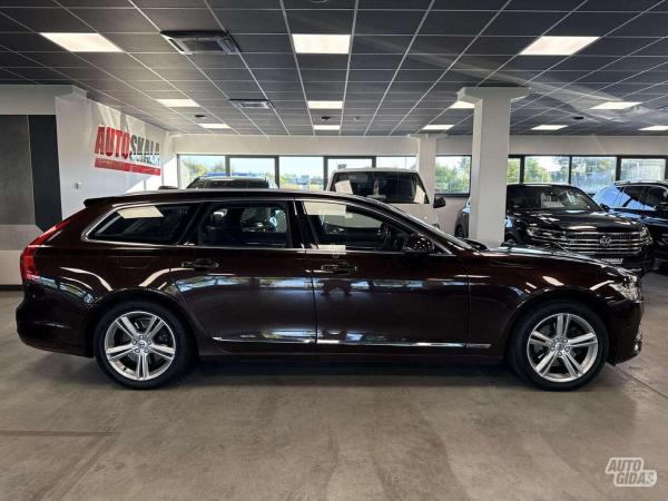Brown Volvo V90 2017 in Klaipeda, with an engine capacity of 2.00 L and mileage of 326 thousand km for 16750 €, photo 7 on AUTOMOTO.COM.LV