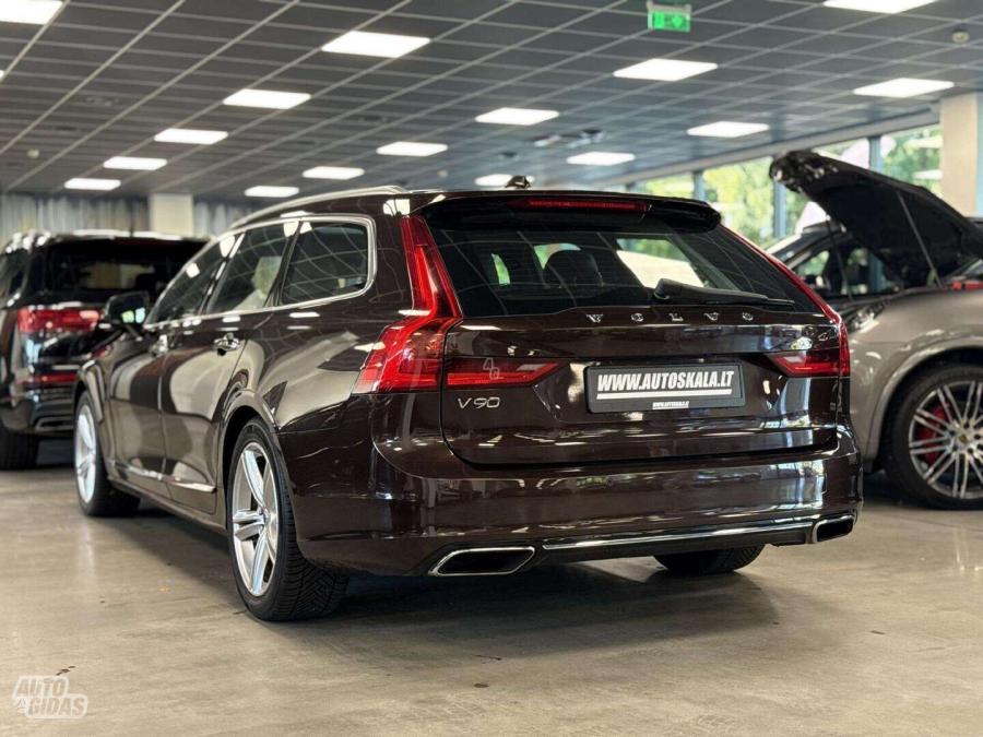 Brūns Volvo V90 2017 Klaipėda, ar dzinēja tilpumu 2.00 L un nobraukumu 326 tūkst. km par 16750 €, foto 22 vietnē AUTOMOTO.COM.LV