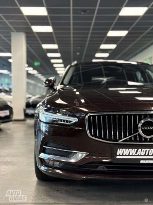 Brūns Volvo V90 2017 Klaipėda, ar dzinēja tilpumu 2.00 L un nobraukumu 326 tūkst. km par 16750 €, foto 31 vietnē AUTOMOTO.COM.LV