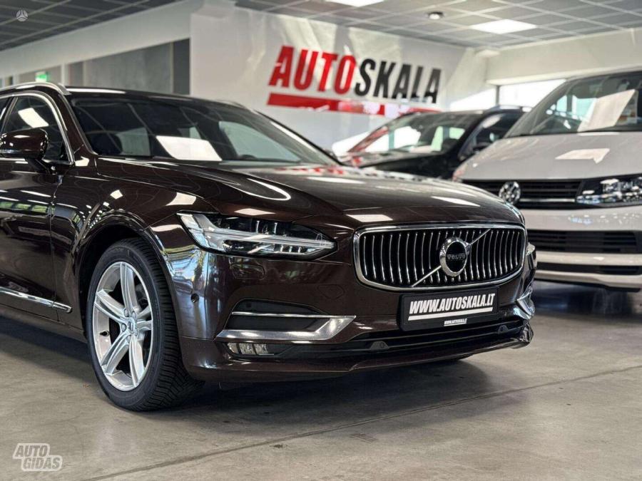 Brūns Volvo V90 2017 Klaipėda, ar dzinēja tilpumu 2.00 L un nobraukumu 326 tūkst. km par 16750 €, foto 33 vietnē AUTOMOTO.COM.LV