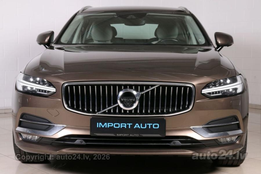 Brown Volvo V90 2017 in Parnu, with an engine capacity of 2.00 L and mileage of 245 thousand km for 18990 €, photo 2 on AUTOMOTO.COM.LV