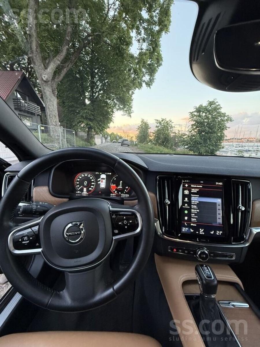 Brūns Volvo V90 2017 Rīga, ar dzinēja tilpumu 2.00 L un nobraukumu 106 tūkst. km par 19850 €, foto 12 vietnē AUTOMOTO.COM.LV