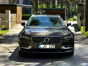 Brown Volvo V90 2017 in Vilnius, with an engine capacity of 1.97 L and mileage of 304 thousand km for 13700 €, photo 7 on AUTOMOTO.COM.LV