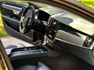 Brown Volvo V90 2017 in Vilnius, with an engine capacity of 1.97 L and mileage of 304 thousand km for 13700 €, photo 12 on AUTOMOTO.COM.LV