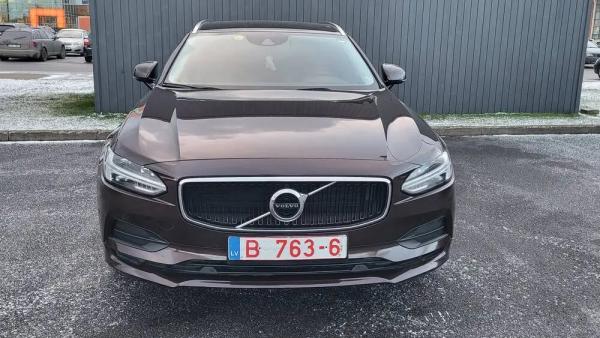Brown Volvo V90 2017 in Riga, with an engine capacity of 2.00 L and mileage of 245 thousand km for 10500 €, photo 2 on AUTOMOTO.COM.LV