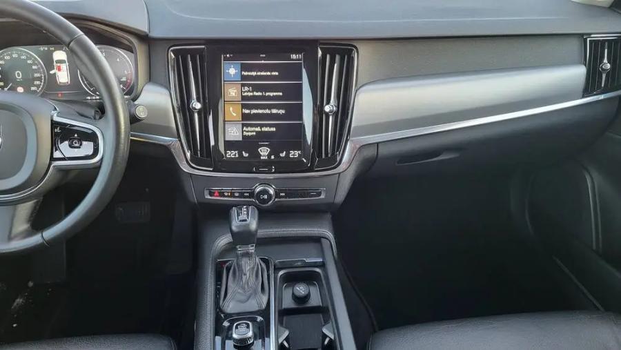 Brūns Volvo V90 2017 Rīga, ar dzinēja tilpumu 2.00 L un nobraukumu 245 tūkst. km par 10500 €, foto 9 vietnē AUTOMOTO.COM.LV