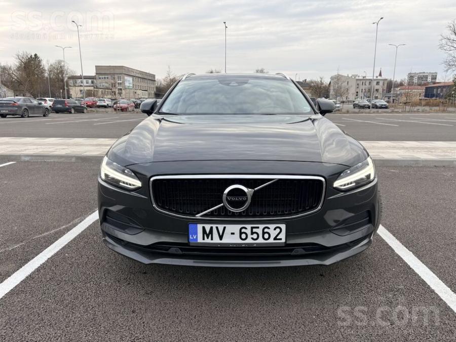 Brown Volvo V90 2017 in Jelgava, with an engine capacity of 2.00 L and mileage of 293 thousand km for 13999 €, photo 3 on AUTOMOTO.COM.LV