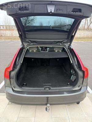 Brown Volvo V90 2017 in Jelgava, with an engine capacity of 2.00 L and mileage of 293 thousand km for 13999 €, photo 18 on AUTOMOTO.COM.LV