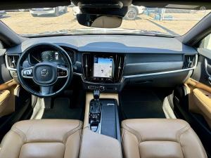 Brūns Volvo V90 2017 Panevēža, ar dzinēja tilpumu 1.97 L un nobraukumu 251 tūkst. km par 17200 €, foto 13 vietnē AUTOMOTO.COM.LV