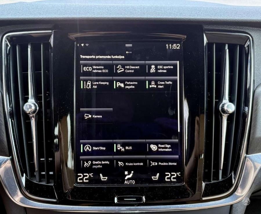 Brūns Volvo V90 2017 Panevēža, ar dzinēja tilpumu 1.97 L un nobraukumu 251 tūkst. km par 17200 €, foto 19 vietnē AUTOMOTO.COM.LV